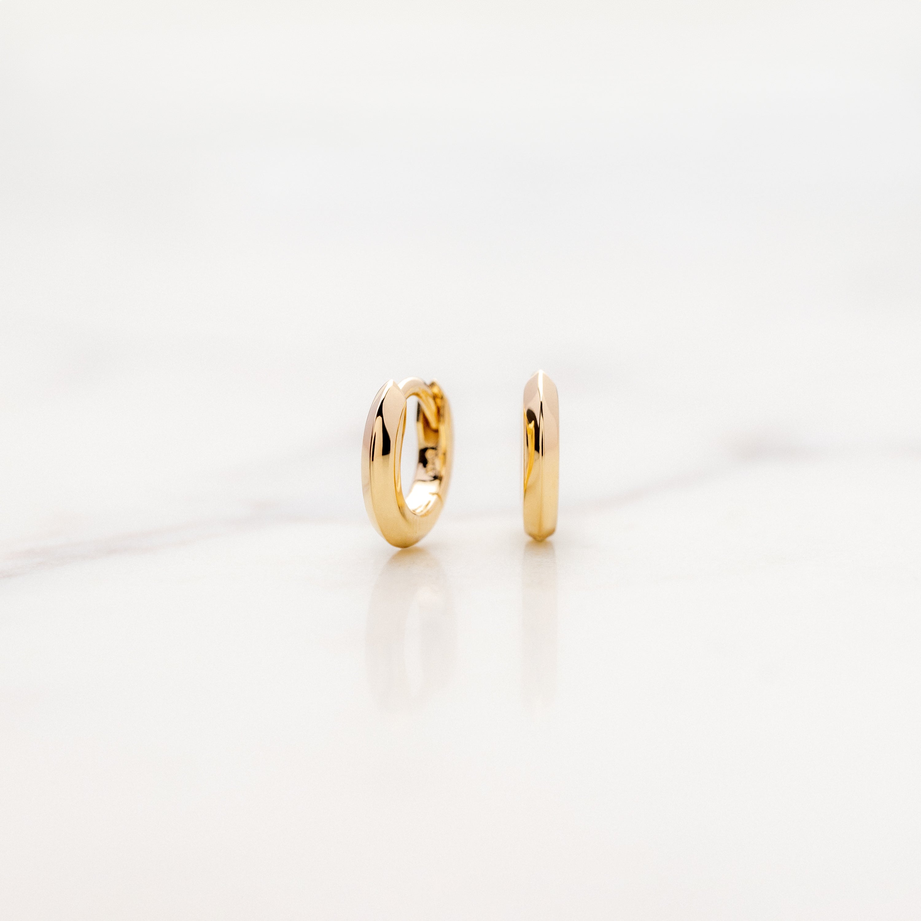 Petite Knife Edge Hinged Hoops – Jenni Stuart Fine Jewelry